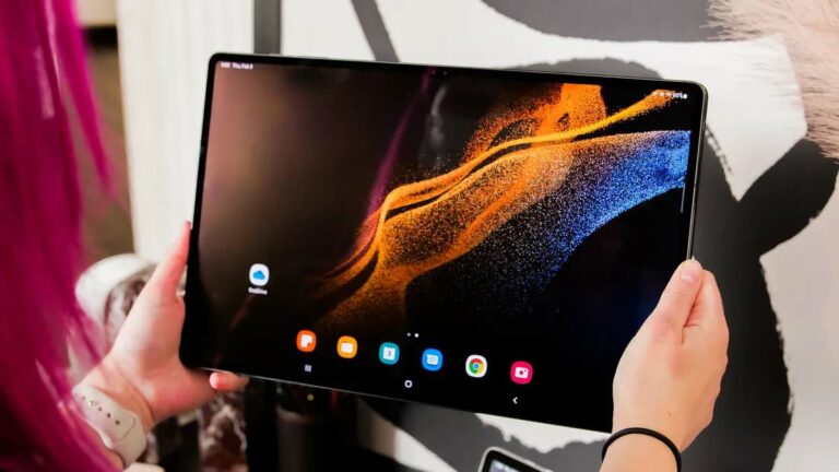 Samsung finally delivers the One UI 8 update for Galaxy Tab S8+ in the US