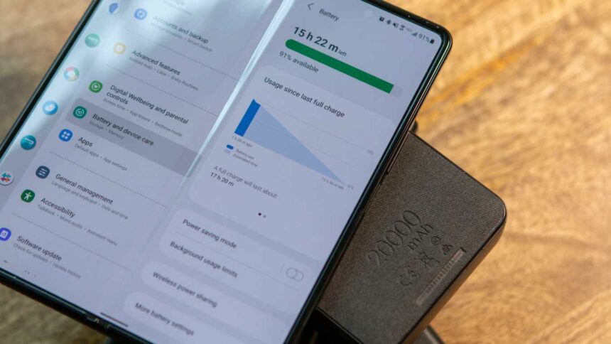 How To Check Your Galaxy Z Fold 4/Flip 4 Battery Health