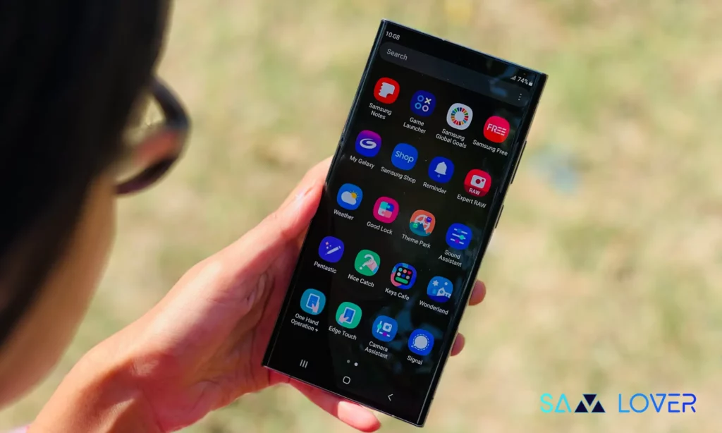 Samsung Users Are Missing Vertical App Drawer With Quick Search